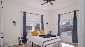 Casa (4 Bedrooms) | 4 quartos, secretária adequada para computadores portáteis