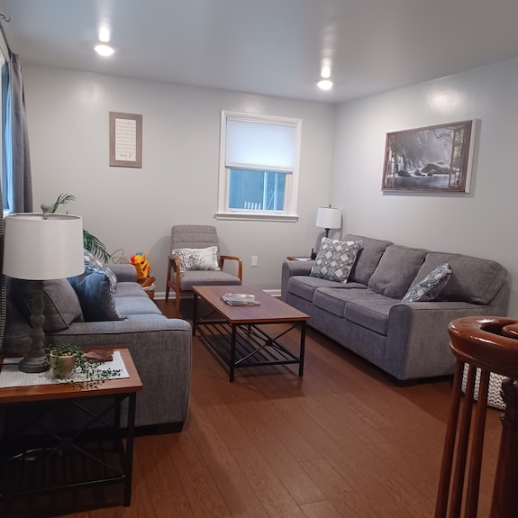 Spacious 4-bedroom Family-friendly Home With Outdoor Space In Welcoming Ephrata. - Denver, PA