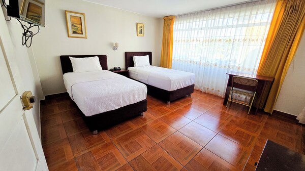 Manta Hotel Tacna - Tacna