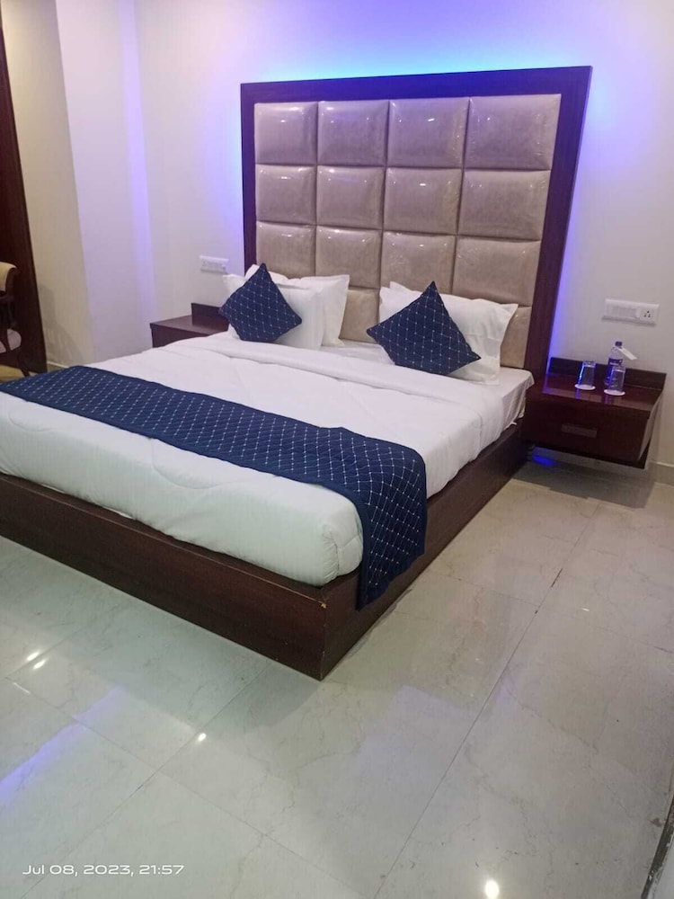 Pearl Residency - Najibabad