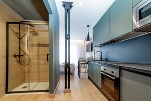 Apartamento design, sacada, vista para a cidade | Banheiro