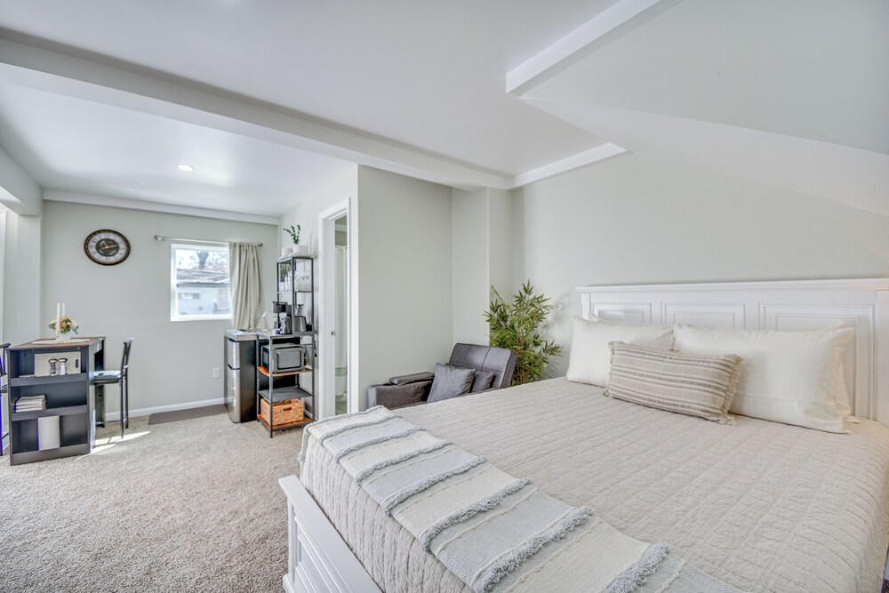 11 Mi To Virginia Beach Boardwalk: Studio Retreat! - 維吉尼亞海灘