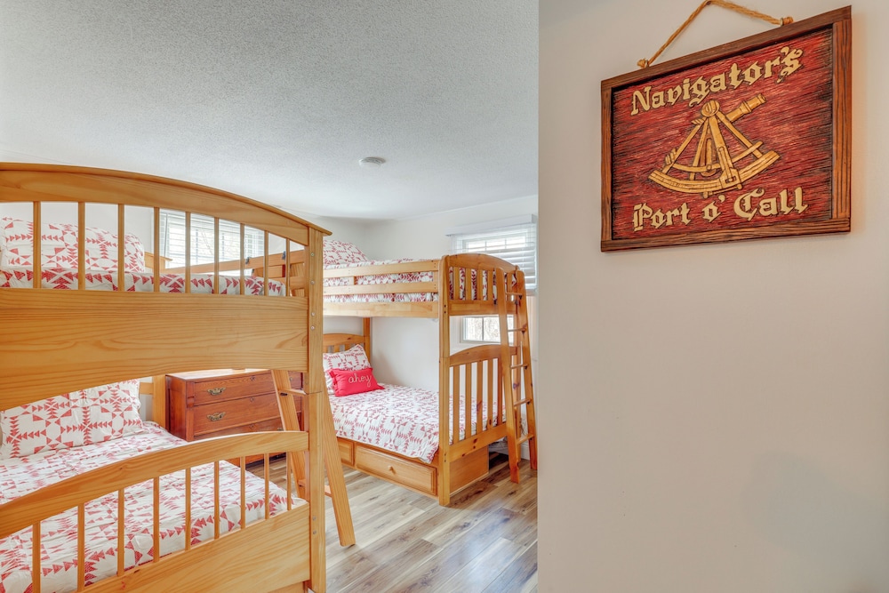 2 Mi To Beach: Wellfleet Home W/ Bike Trail Access - Wellfleet, MA