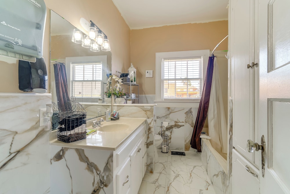 10 Mi To Caddo Lake: Charming Cottage In Vivian! - ルイジアナ州