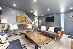 Casa, 3 quartos | Área de estar | Smart TV