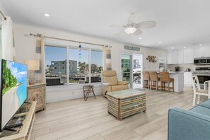 Casa, 2 quartos | Sala de estar