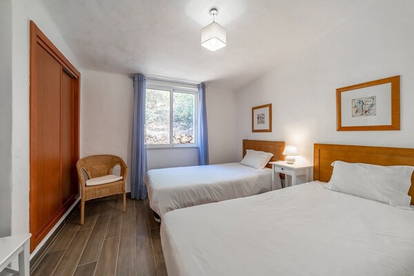 C22 퀸타 도 파라이스, 훌륭하게 꾸며진 가구 - Carvoeiro