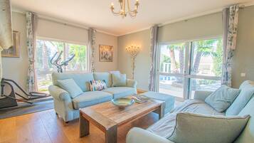 Villa, fumadores | 3 quartos