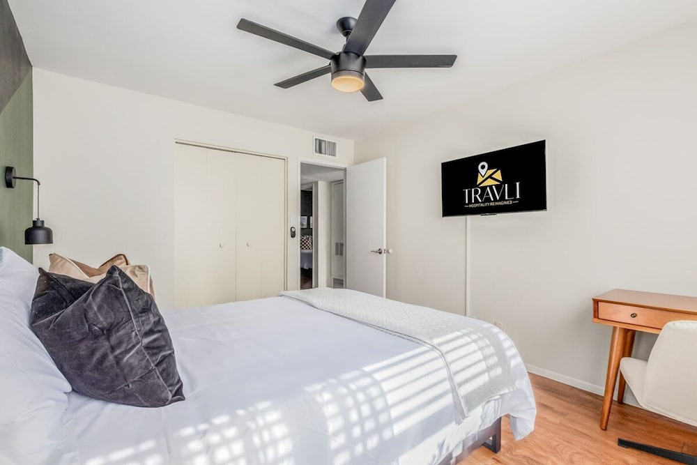 Desert Diamond Oasis Private Pool Bar Games - Scottsdale, AZ