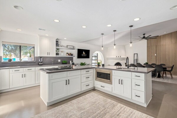 5br Resort-style Oasis 2 Primary S Cabana Gameroom - Chandler, AZ