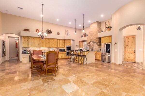 Desert Foothils Rustic Resort Oasis W Pool Spa - Fountain Hills, AZ