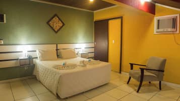 Quarto família | Frigobar, Wi-Fi de cortesia, roupa de cama