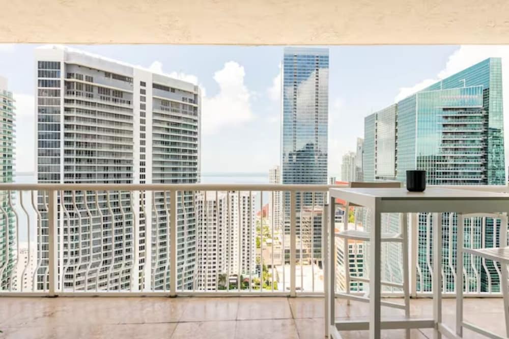 Brickell City Bay View Free Parking - Miami