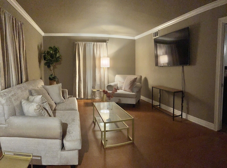 Spacious 3bedroom Home Perfect For Families & Remote Work W/ Views Of Cross Lake - Shreveport, LA