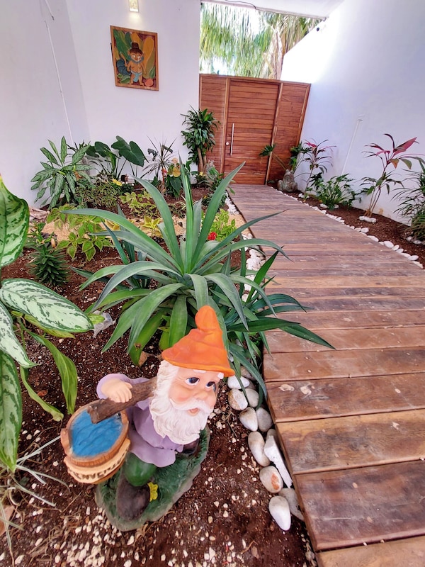 Kajal Kiin - El Cuyo