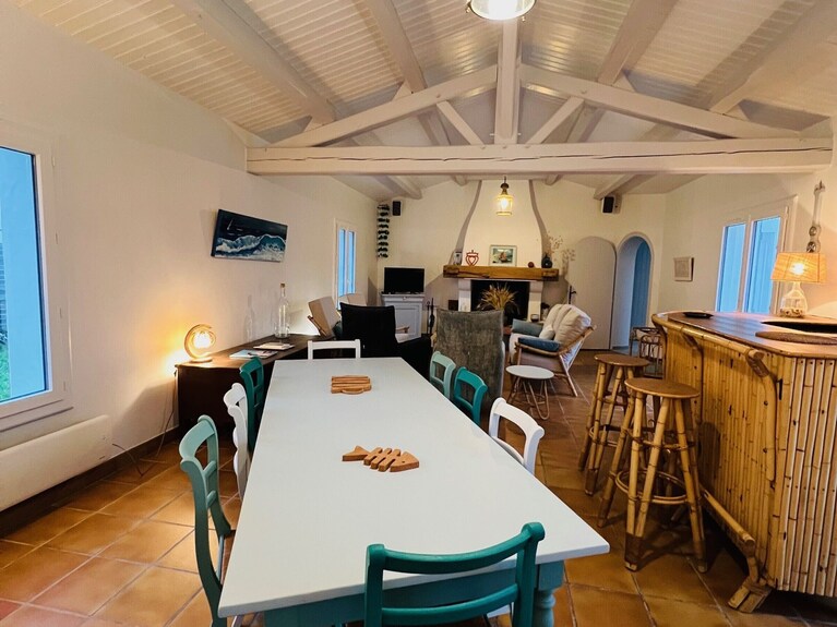 Maison Spacieuse à Barbâtre, Proche Plage, Pour 8 Personnes - Barbâtre