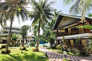Quarto Duplo ou Twin Nobre, banheira de hidromassagem grande, vista para o resort | Lençóis de algodão egípcio, roupa de alta qualidade, cofre no quarto 