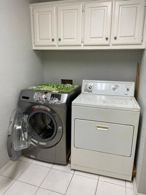 Quarto Standard | Secretária, Wi-fi grátis, roupa de cama fornecida