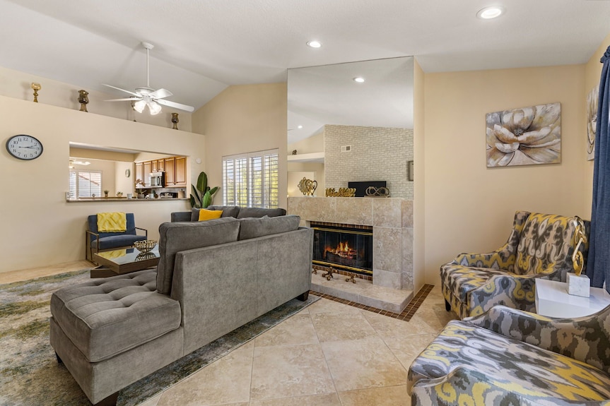 Palm Desert Paradise Your 3-bedroom Cozy Escape - Palm Desert, CA