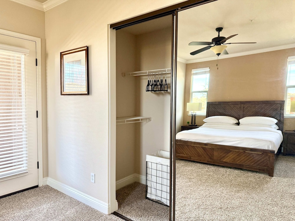 New Cozy Stylish 1br With Heated Pool Relaxing Spa Sauna - Nevada