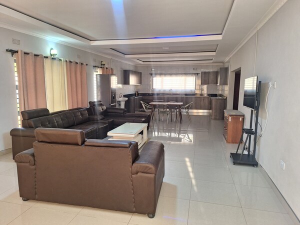 Gatoma Executive Lodge - Lusaka