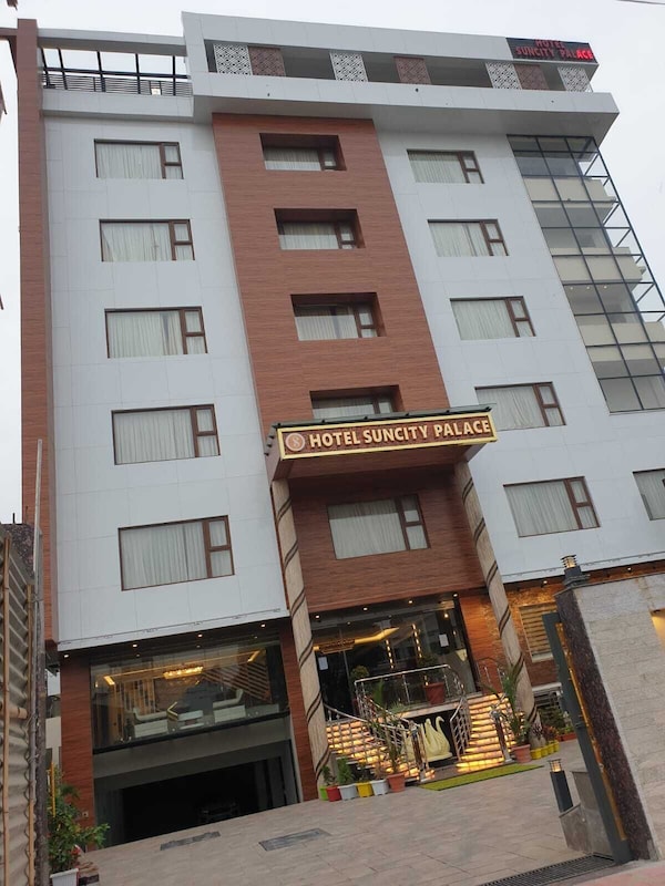 Hotel Suncity Palace - Katihar