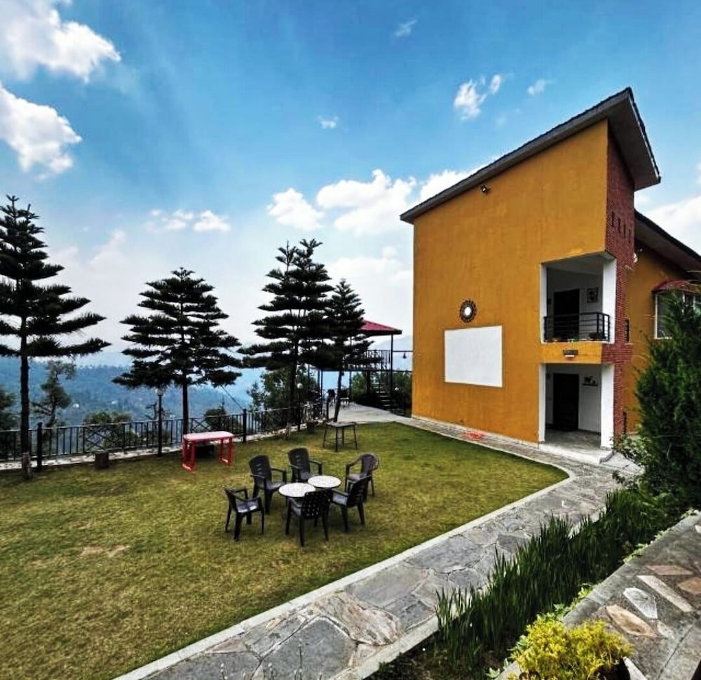 Mist N Meadows Resort - Haryana