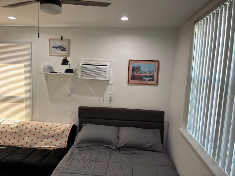 Charming 1-bedroom Cottage With Ac, Wifi In Downtown Hanover, Pa - Hanover, PA