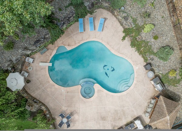 Cozy Family Retreat With Great Views And Game Room - Nyack, NY