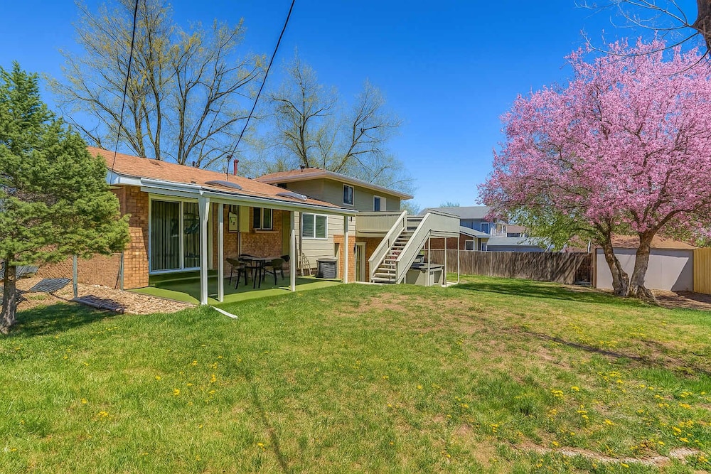 @ Marbella - Modern 4-br Retreat Chef's Kitchen - Golden, CO