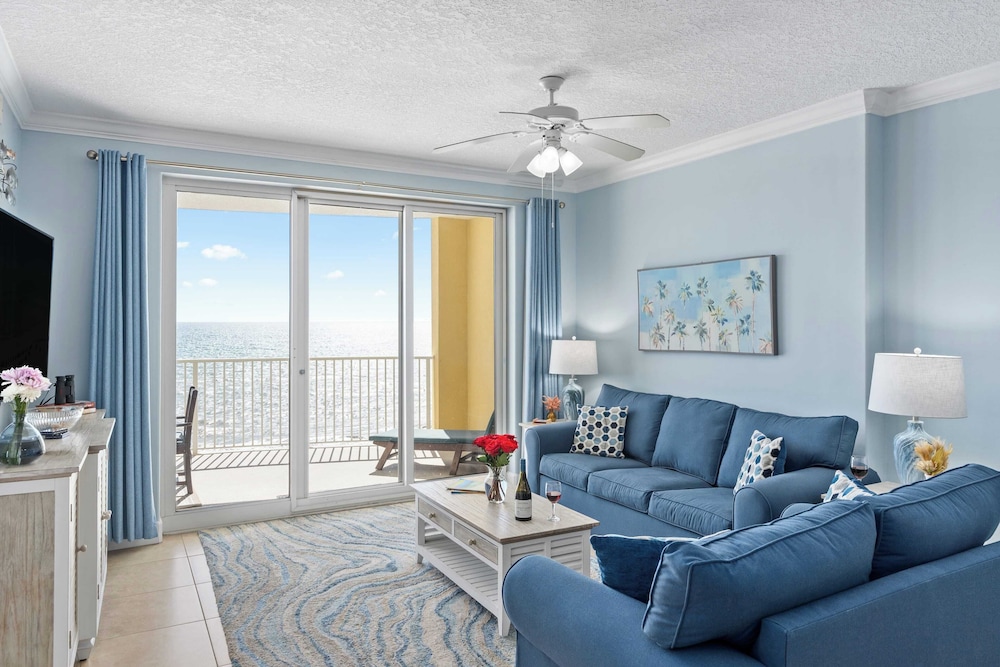 Beachfront Condo W/ Ocean Views + Pool Access Emerald Isle 808 By Avantstay - Panama City Beach, FL