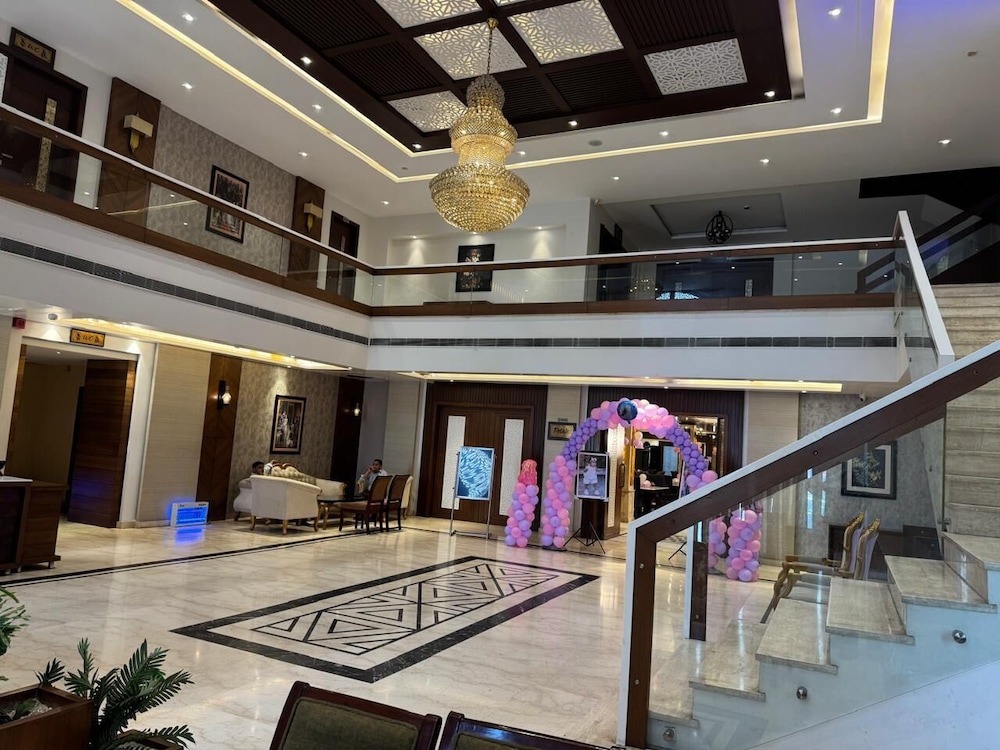 Hotel Ms Victoria - Batala