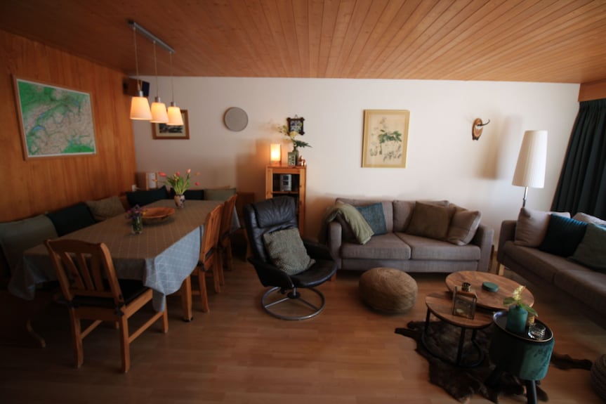 Your Family Home In Beautiful Mürren With 3 Bedrooms\ngreat For Hiking And Skiing - 米倫
