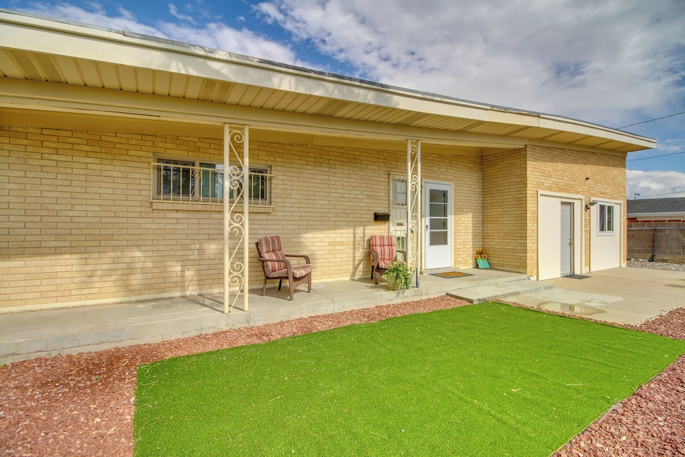 Mtn Views, Patio + Grill: Family Home, 6 Mi To Unm - Albuquerque, NM