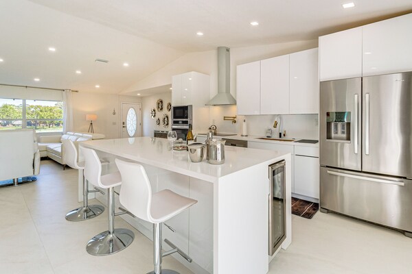 3 Mi To Beach: Pet-friendly Home In Port Charlotte - Florida