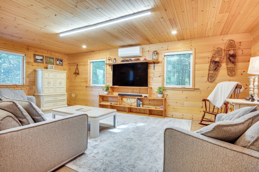 Hiking & Snowmobile Trails On-site: Alton Retreat! - New Hampshire