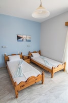 Quarto Twin, varanda, vista para o mar | Wi-fi grátis