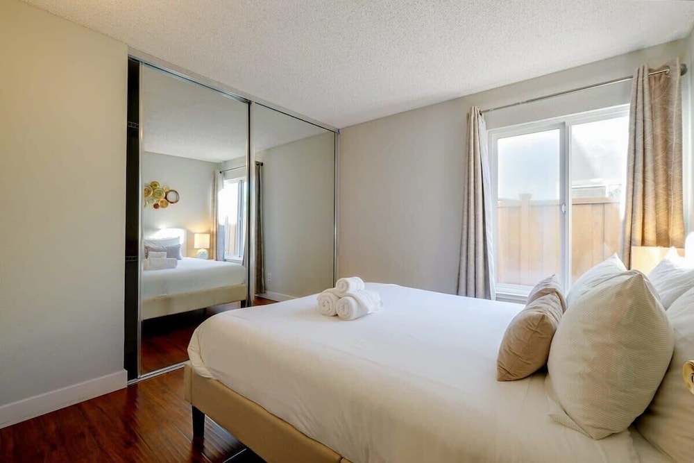 @ Marbella Lane - 4br Home Away From Home Ldry - Hayward, CA