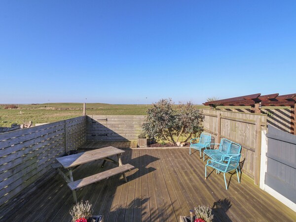 48 Waxholme Road - Withernsea