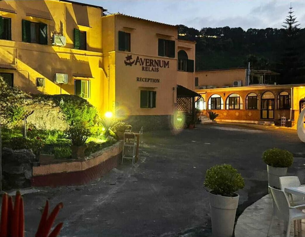 Avernum Relais - Bacoli