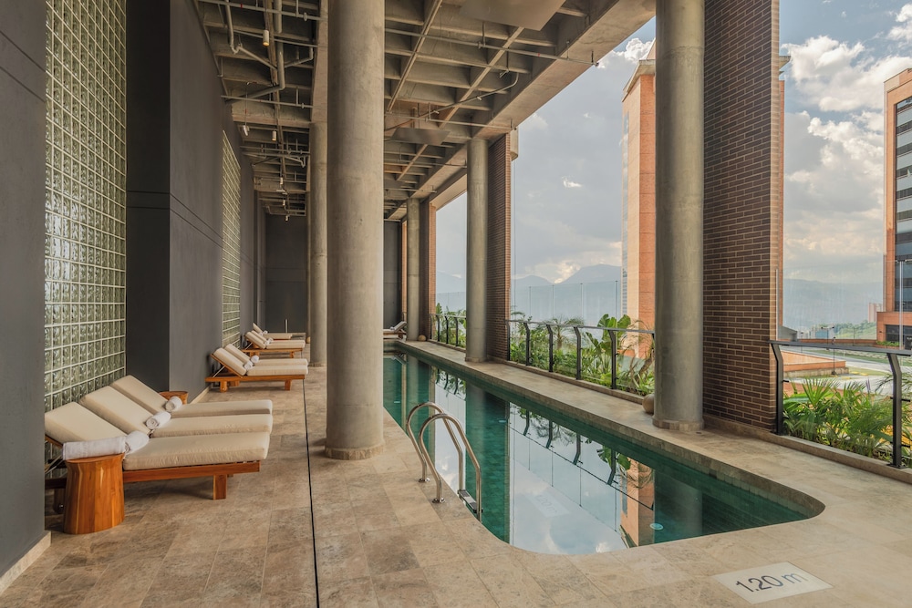 Wake Biohotel - Medellín