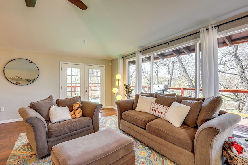 Creekside Cottage W/ Deck & Hot Tub In Belton - 벨턴