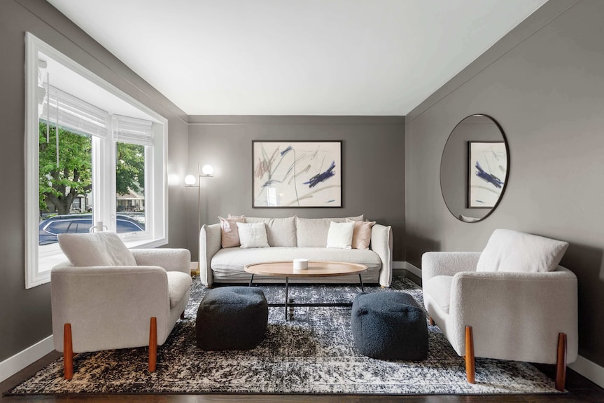 Renovated 5br/2ba - Gym & Barrel Sauna - Carousel, Huntington Woods