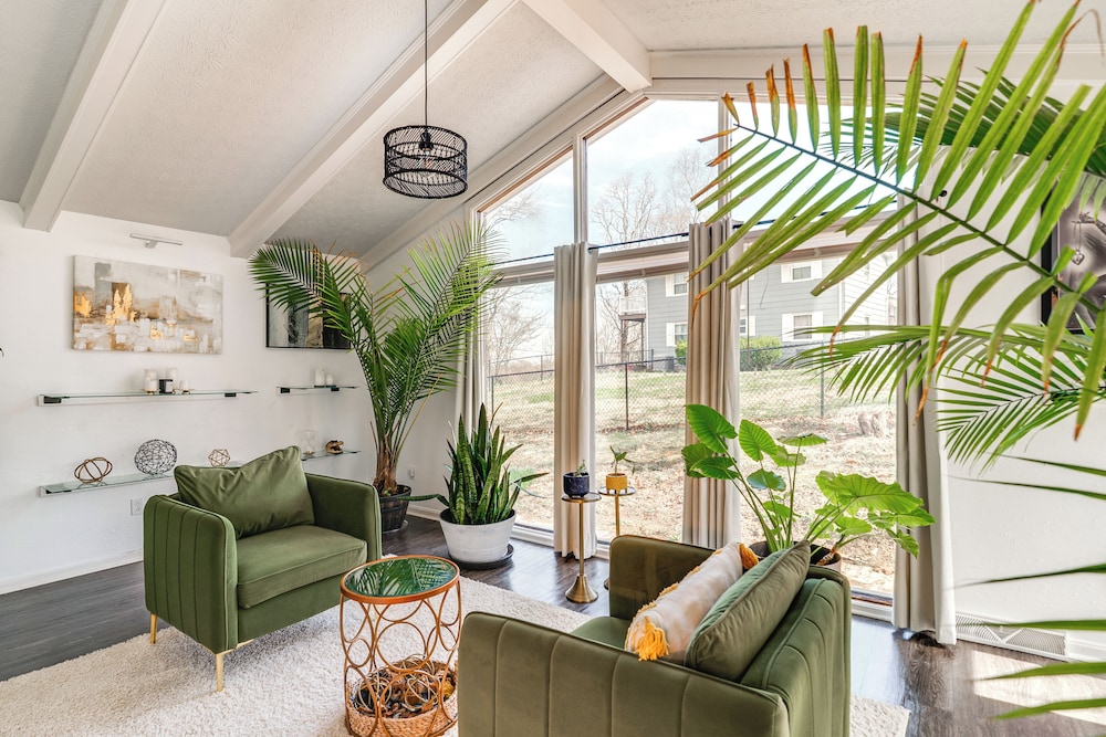 4 Mi To Wku: Hilltopper's Hideaway W/ Grills! - Bowling Green, KY