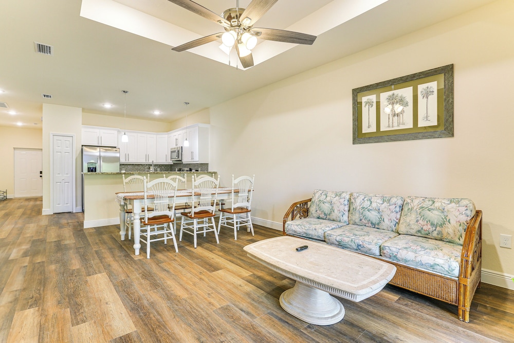 11 Mi To Fort Myers River District: Suburban Haven - Fort Myers, FL