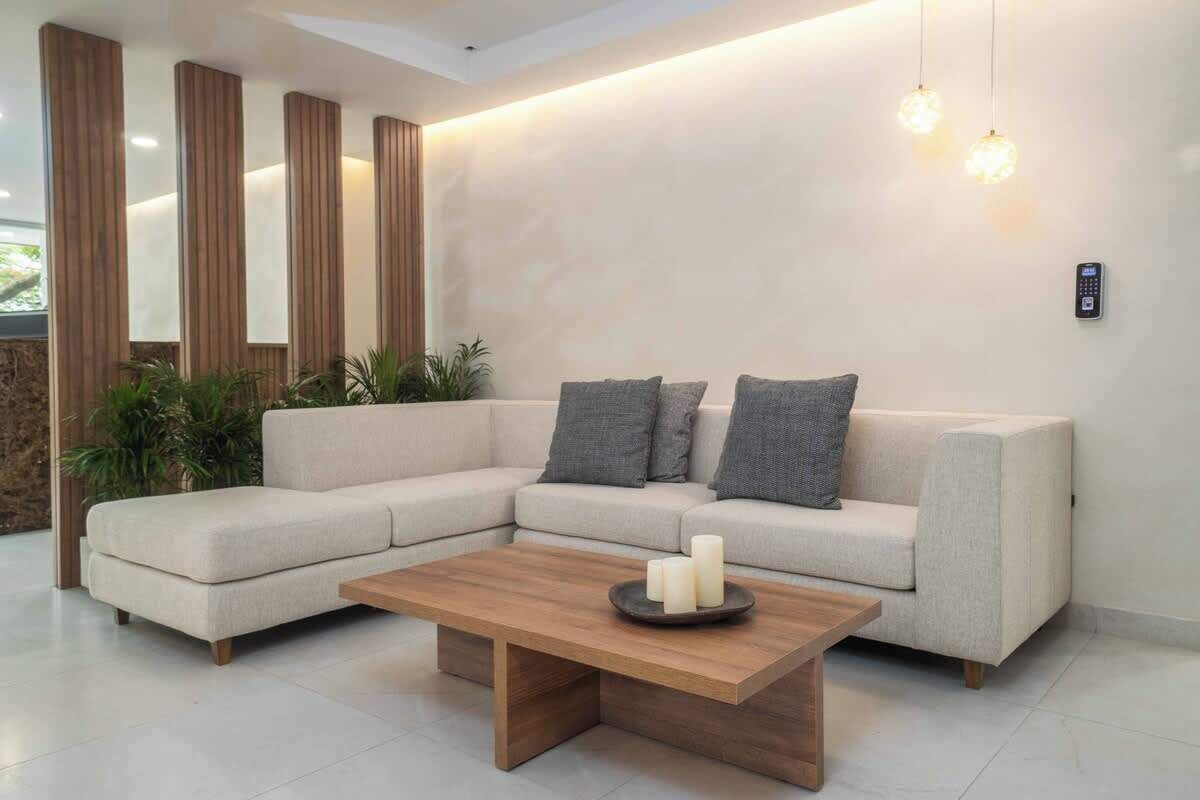 H401 | Top-rated Cali Retreat 2br W/ Balcony & Pool 24/7 Security + Free Parking - Cali