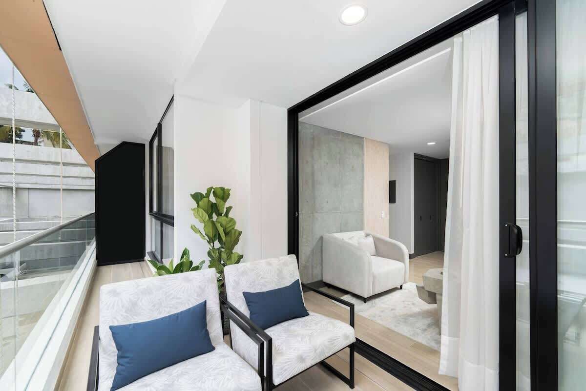 Rm 208 | Gorgeous 1-bed | Parking | Pool | Sauna - Cali