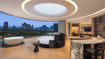 Suite Premier (Sky View, Outdoor Private Pool) | Roupa de alta qualidade, edredões de penas