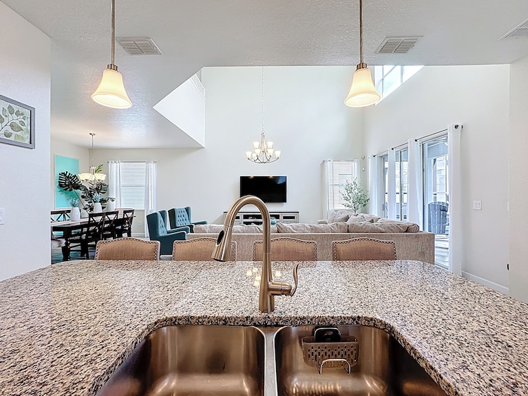 ️ 5br/5ba Home W/ Private Pool & Spa, Themed Kids Rooms & Resort Fun | Storey Lake Near Disney - Orlando, FL