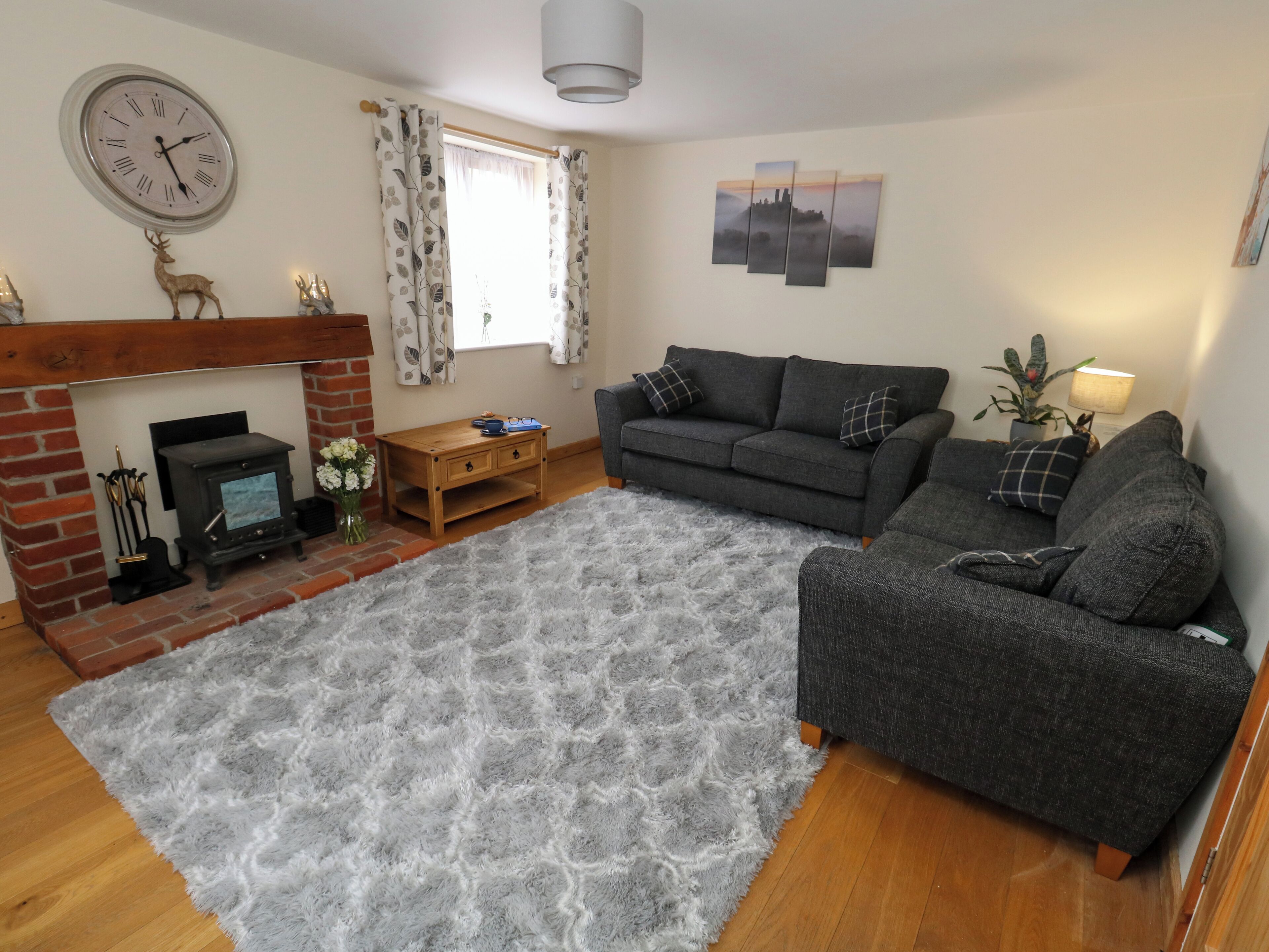 Little Dairy House, Family Friendly, With Open Fire In Swanage - Swanage